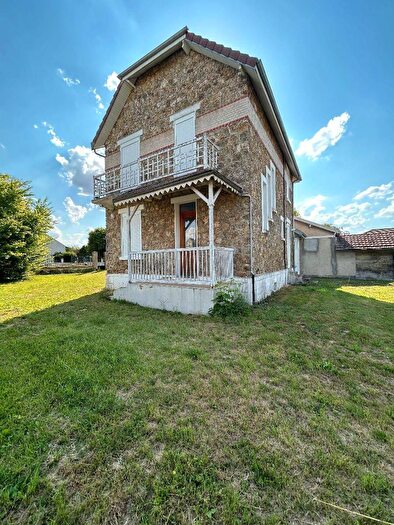 Auménancourt : Maison 4 pièces à louer