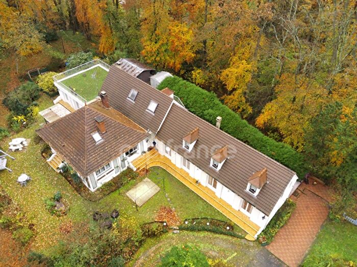 Maison à vendre - Fleurines - 9 pièces - 5 chambres