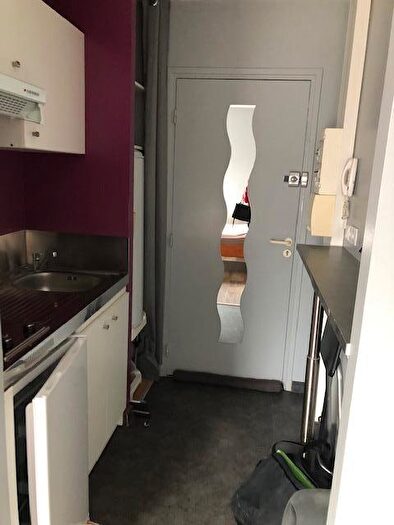 Appartement à louer - Béthune, Gare - 1 pièce