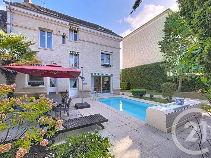 Maison à vendre - Compiègne, Les Sablons - 8 pièces - 6 chambres