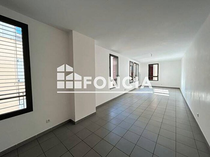 Centre Ville, Toulon : Appartement 4 pièces à louer