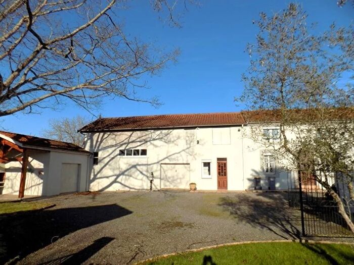 Maison à vendre - Villecomtal-sur-Arros - 6 pièces