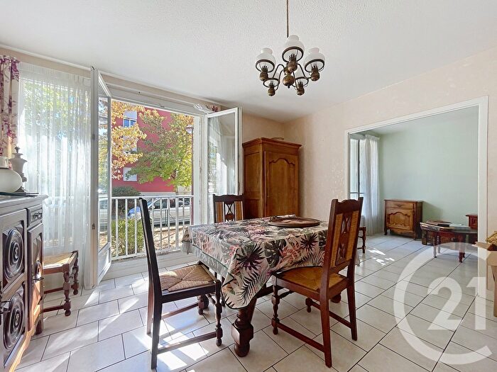 Rezé, Château : Appartement 4 pièces à vendre