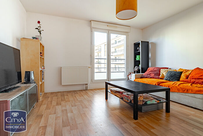 Appartement à vendre - Joué-lès-Tours, Centre-ville - 3 pièces - 2 chambres