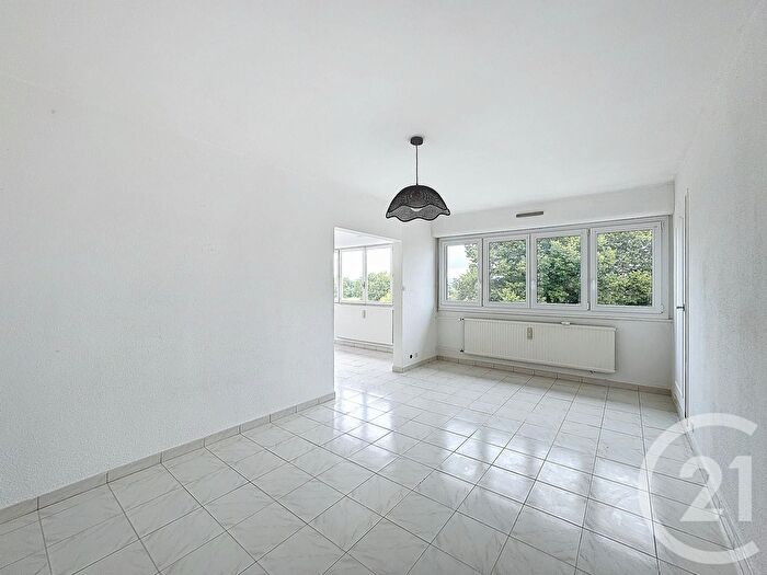 Appartement à vendre - Saint-Loup-sur-Semouse - 4 pièces - 2 chambres