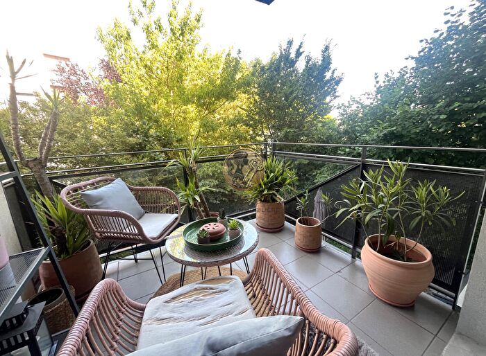 Appartement 2 pièces à Tassin-la-Demi-Lune, Alaï, à vendre
