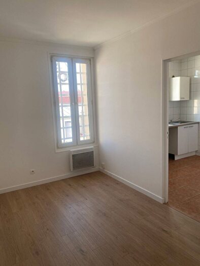 Bois Matar, Villeneuve-Saint-Georges : Appartement 2 pièces à louer