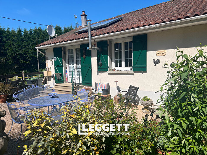 Maison à vendre - Cussac - 9 pièces - 3 chambres