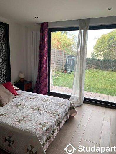 Appartement à louer - La Vallée Aux Renards, LHaÿ-les-Roses - 1 pièce - 1 chambre