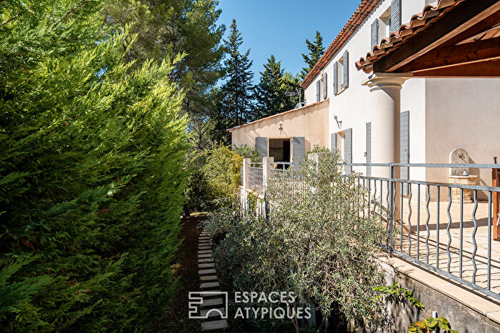 Maison à vendre - Aix-en-Provence, Saint-Donat, Les Platanes - 8 pièces - 7 chambres