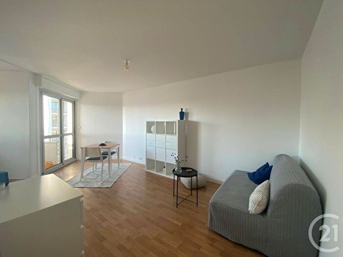 Appartement 1 pièce à Orléans, à louer