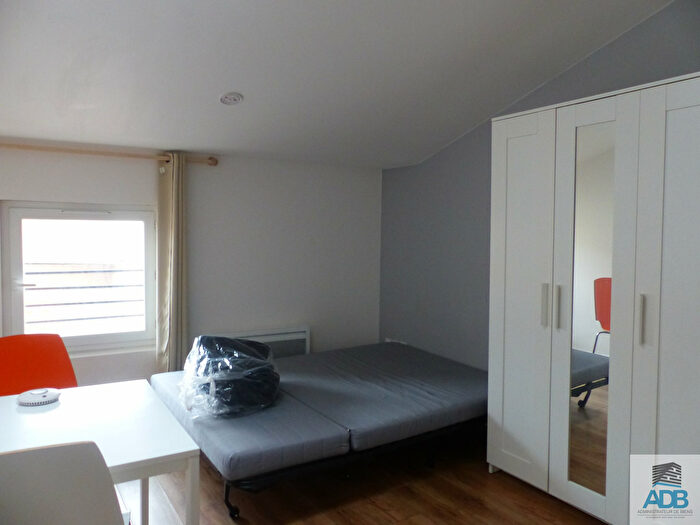 Appartement à louer - Roanne, Centre-ville, Varenne - 1 pièce