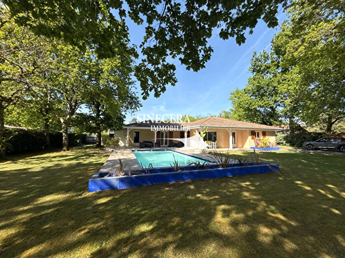 Maison 6 pièces à Salles, à vendre
