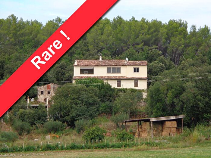 Maison 3 pièces à Villecroze, à louer