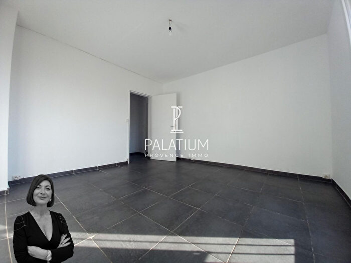 Appartement à vendre - Salon-de-Provence, Pilon Blanc - 3 pièces - 2 chambres