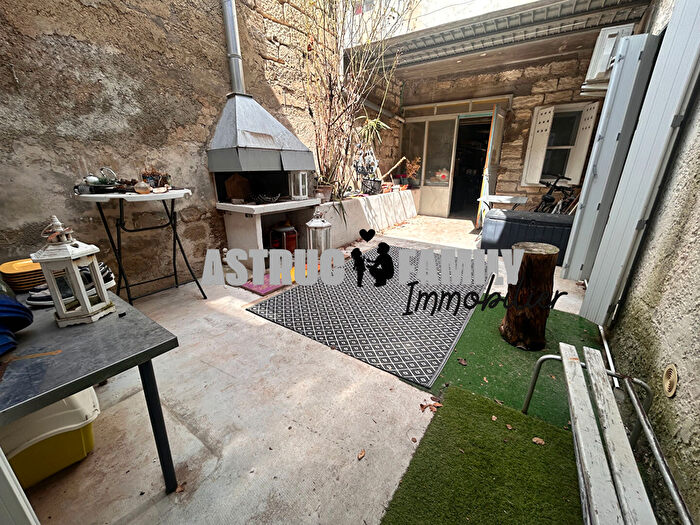 Maison à vendre - Aigues-Mortes - 7 pièces - 5 chambres