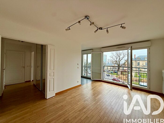 Sucy-en-Brie, Centre-ville : Appartement 2 pièces à vendre