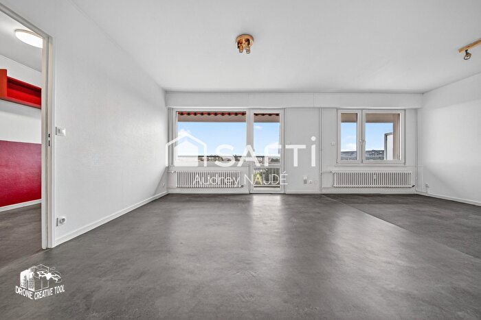 Appartement à vendre - Thionville, Centre-ville, Gare - 3 pièces - 2 chambres