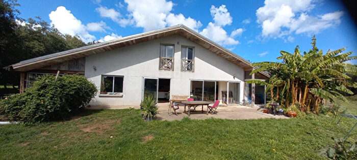 Maison 7 pièces à Lanmeur, à vendre