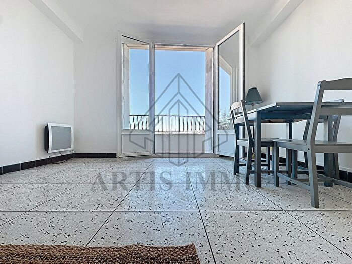 Appartement à louer - Montpellier, Gares - 2 pièces - 1 chambre