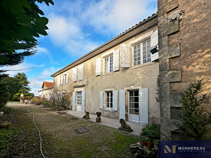 Maison à vendre - Saint-Bonnet - 9 pièces - 5 chambres