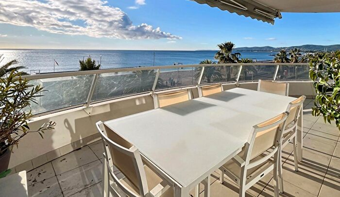 Appartement à vendre - Fréjus, Fréjus Plage - 3 pièces - 2 chambres