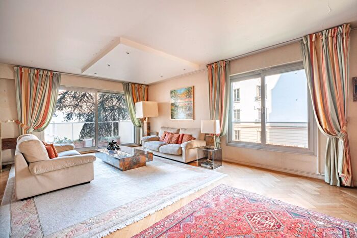 Appartement à vendre - Neuilly-sur-Seine, Plaine des Sablons - 5 pièces - 3 chambres