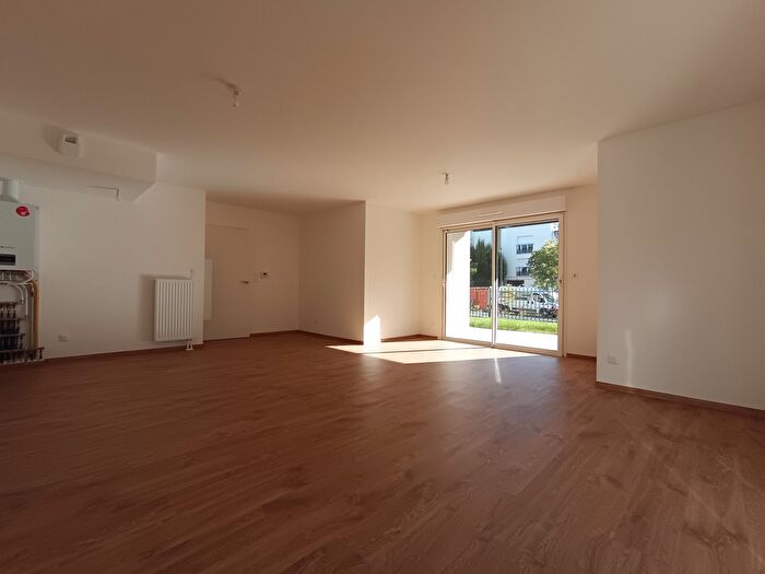 Appartement à vendre - Saint-Cyr-sur-Loire, Maisons Blanches - 4 pièces - 3 chambres