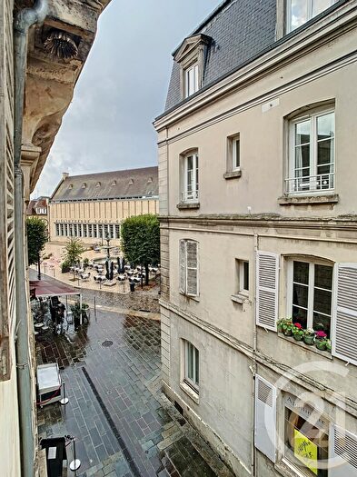 Appartement à louer - Compiègne, Centre-ville - 1 pièce