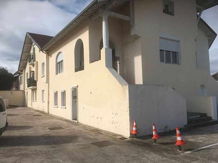 Appartement à louer - Geraniums-Champlantier-La Begude, Feyzin - 2 pièces