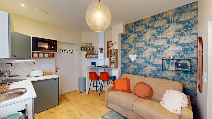 Centre Ville, Reims : Appartement 1 pièce à louer