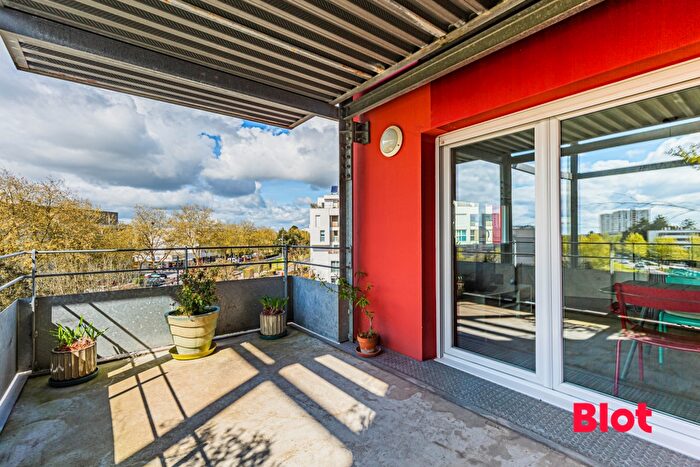 Appartement à vendre - Saint-Herblain, Centre-ville - 4 pièces - 3 chambres