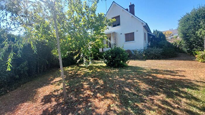 Olivet, Centre-ville : Maison 6 pièces à vendre