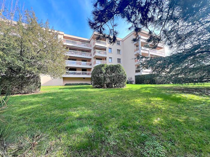 Appartement à vendre - Lyon e , Champvert, Point du Jour, Jeunet - 2 pièces - 1 chambre