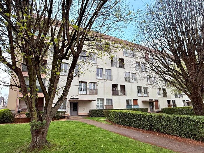 Appartement à vendre - Chenôve, Chenôve - 4 pièces - 2 chambres