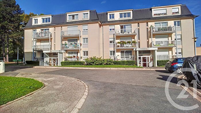 Appartement à louer - Crépy-en-Valois, Ramon - 2 pièces - 1 chambre