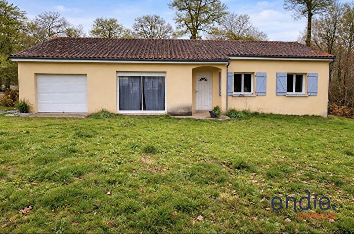 Maison à vendre - Saint-Martin-de-Jussac - 5 pièces - 3 chambres