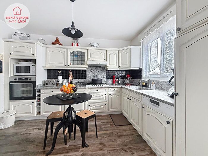 Maison à vendre - Meulan-en-Yvelines - 6 pièces - 5 chambres