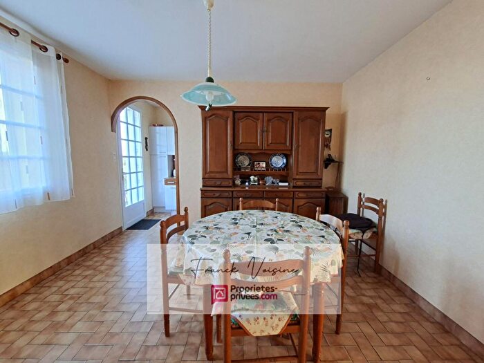 Maison 6 pièces à vendre à Saint-Paul-en-Pareds