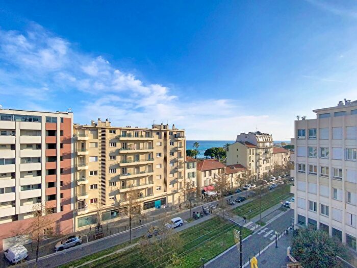 Appartement à vendre - Nice, Californie, Carras - 2 pièces - 1 chambre