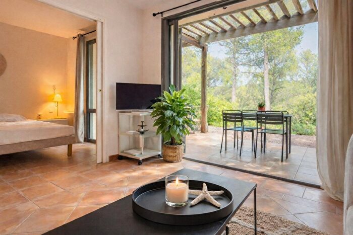 Appartement à vendre - Saumane-de-Vaucluse - 3 pièces - 2 chambres