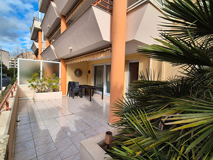 Appartement à louer - Saint-Raphaël - 2 pièces - 1 chambre