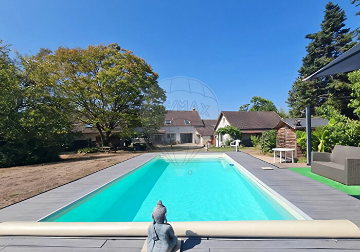 Maison à vendre - La Charité-sur-Loire - 5 pièces - 4 chambres