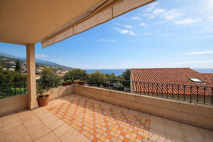 Appartement à louer - San-Martino-di-Lota - 3 pièces - 2 chambres