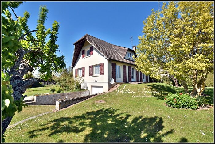 Maison à vendre - Sylvains-les-Moulins - 6 pièces - 4 chambres