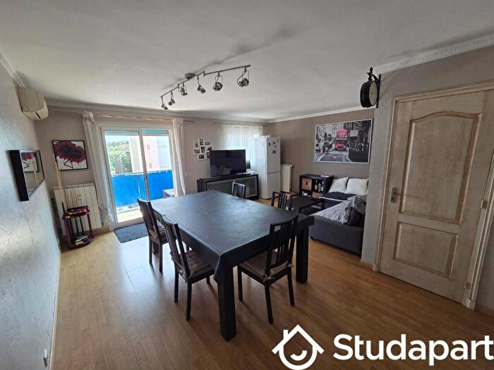 Appartement à louer - Azurville-Val Claret, Antibes - 1 pièce - 1 chambre