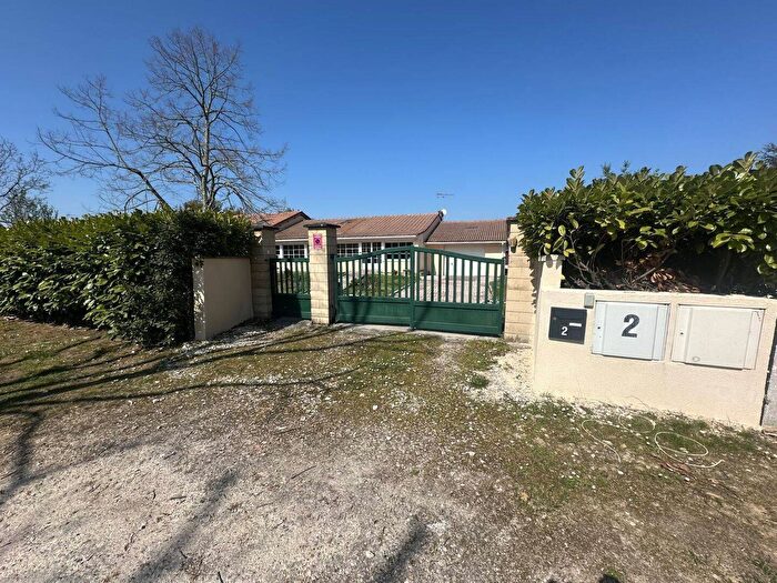 Maison à louer - Cénac - 5 pièces - 4 chambres