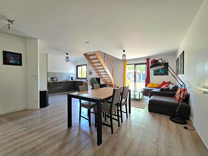 Maison 5 pièces à vendre à Sainte-Gemmes-sur-Loire