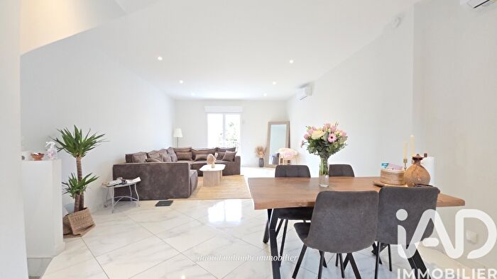 Maison à vendre - Villeneuve-le-Roi, Val dAblon - 4 pièces - 2 chambres