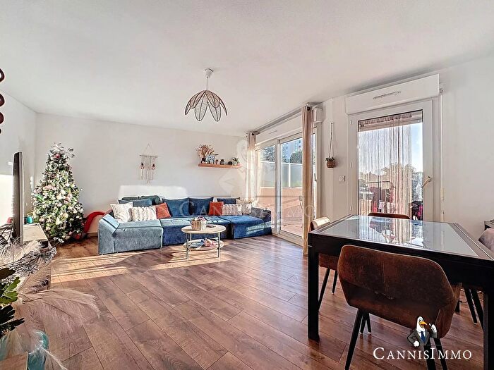 Appartement à vendre - Le Cannet, Aubarède - 4 pièces - 3 chambres